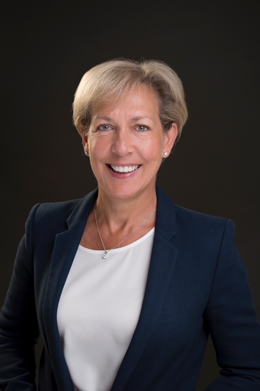 Committee Charting - Crombie REIT